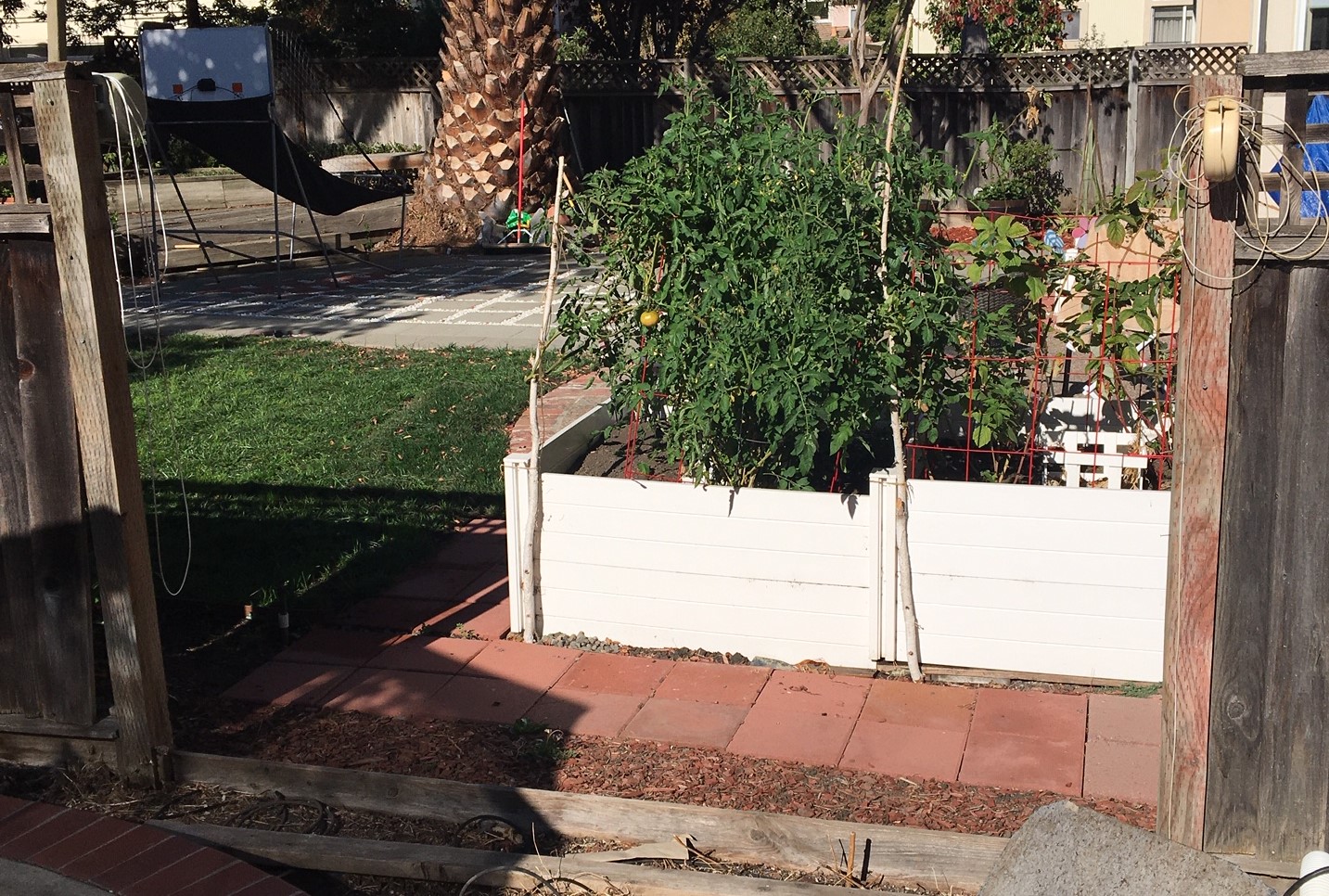 DIY Project - Building a Fence - Life Hack and DIY Lifestyle