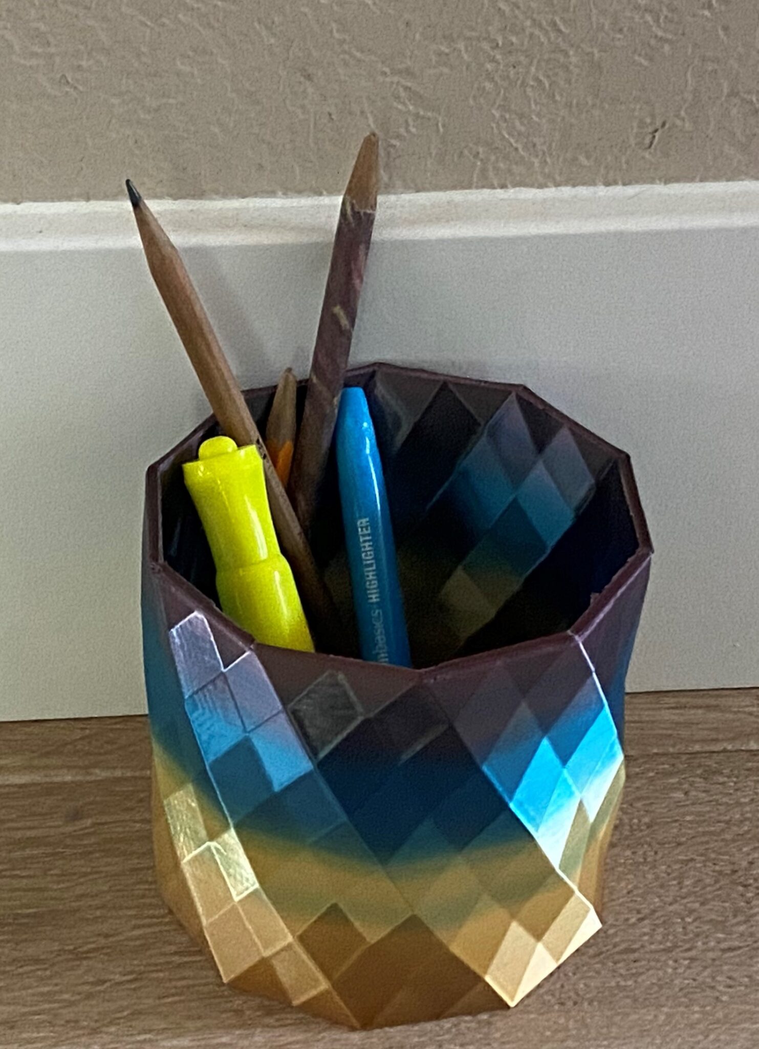 Pot / Pencil Holder - Life Hack and DIY Lifestyle